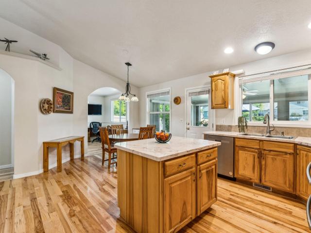 210 S Lancaster Dr