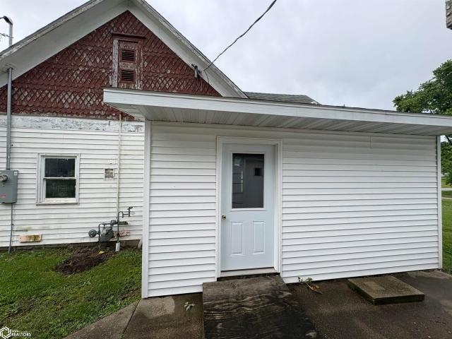 210 S Maple