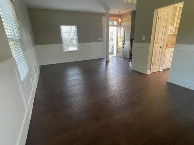 210 Southhaven Drive