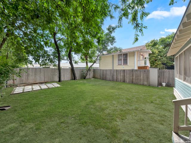 210 Sadie St, San Antonio, TX 78210 | MLS #1941 | Compass