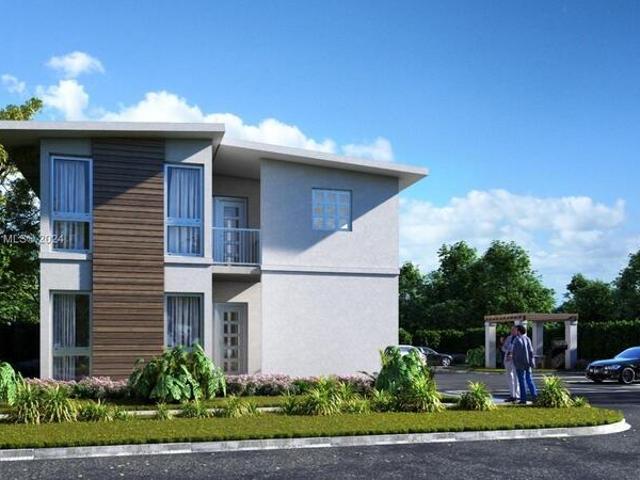210 SE 10th St, Hallandale Beach, FL 33009