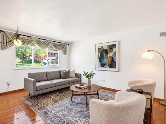 210 shoreham