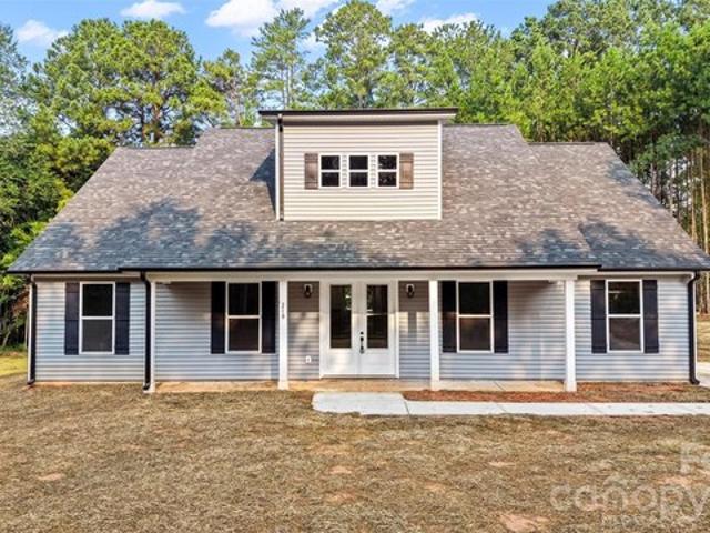 210 Silver Creek Dr, Concord, NC 28027