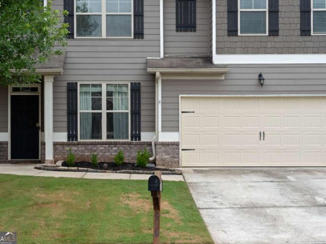 210 Silver Willow Walk