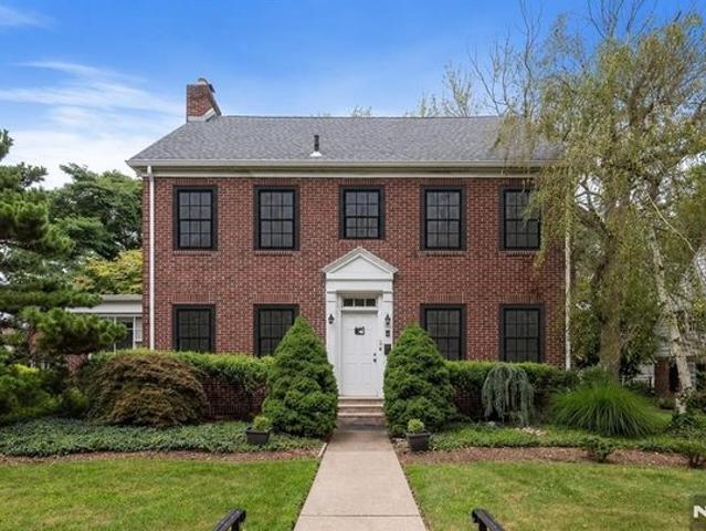 210 Spring Valley Ave, Hackensack, NJ 07601
