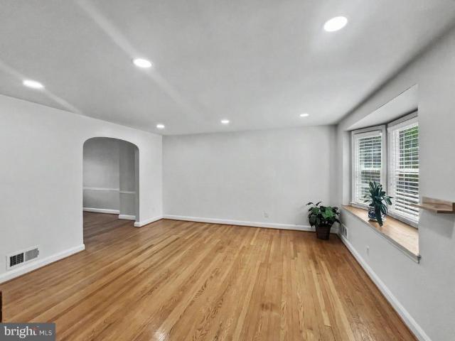 210 Stevenson Lane