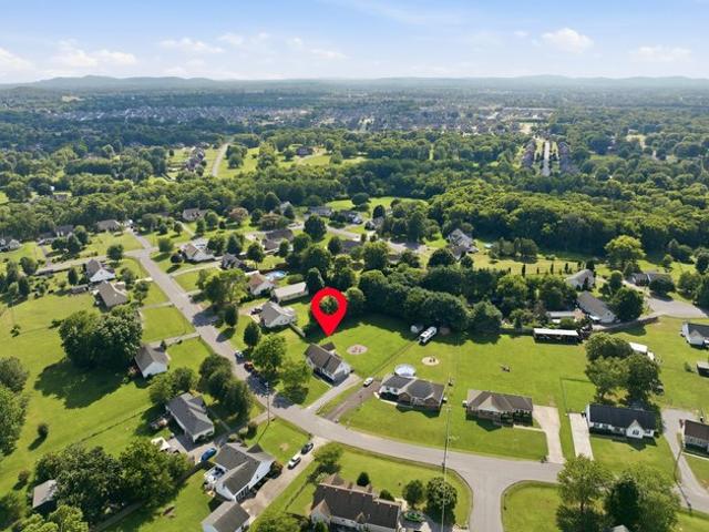 210 Stockton Dr, Murfreesboro, TN 37128