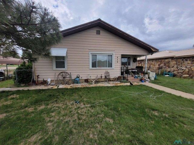 210 Summit Ave, Springer, NM 87747