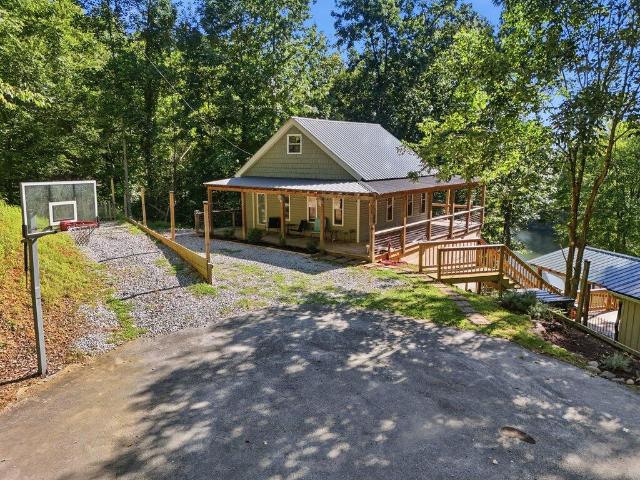 210 Sunset Court