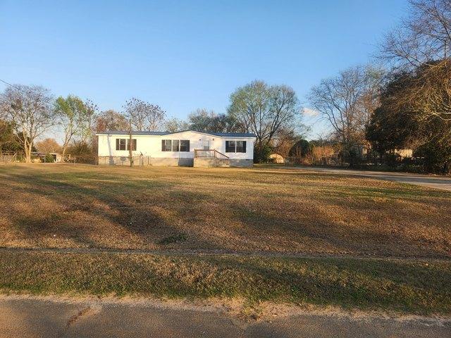 210 Surrey Dr, Warner Robins, GA 31093