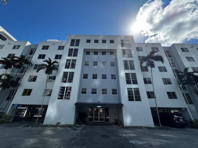 210 SW 11th St #501, Miami, FL 33130