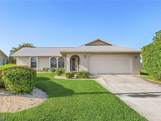 210 SW 43rd Ln, Cape Coral, FL 33914