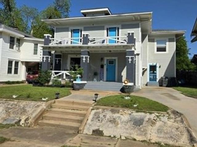 210 SW D St, Ardmore, OK 73401