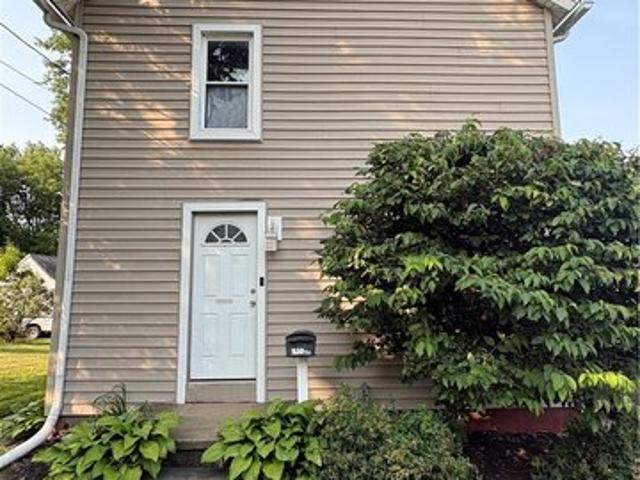 210 Pittsburgh St, Columbiana, OH 44408