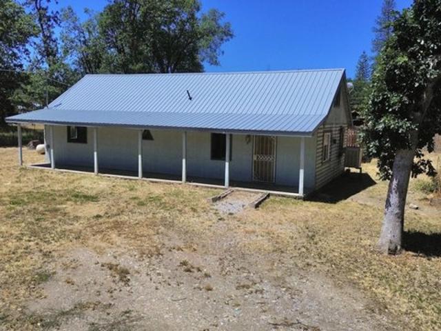 210 Pine Ave, Hayfork, CA 96041