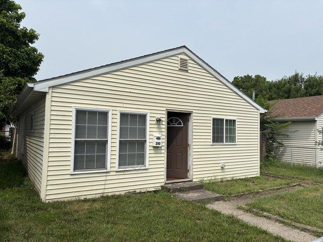 210 Pleasant Ave, Michigan City, IN 46360
