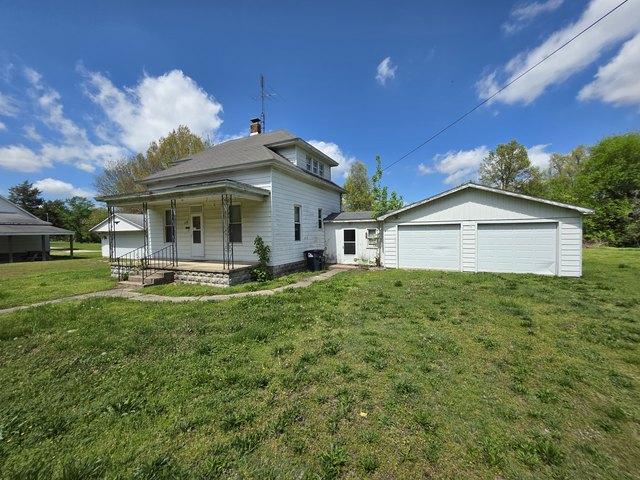 210 Rolston St, Centralia, IL 62801