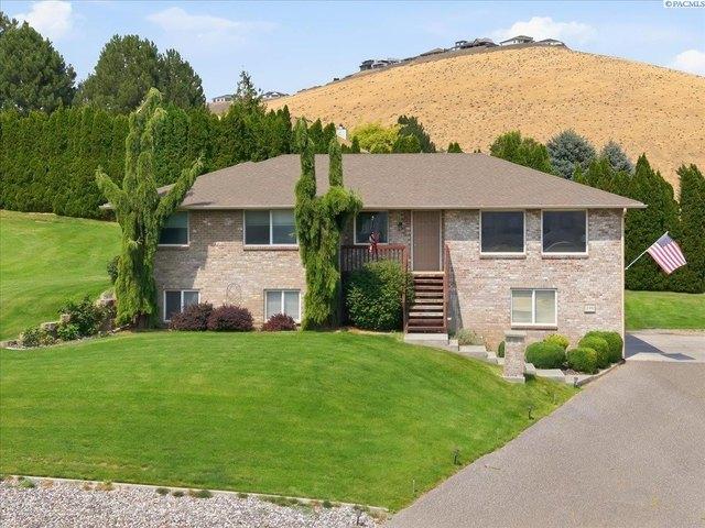 210 Rachel Rd, Kennewick, WA 99338