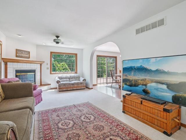 210 Red Fox Dr