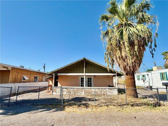 210 Riverwood Ln, Bullhead City, AZ 86442