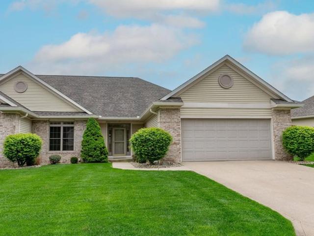 210 River Park Dr, Middlebury, IN 46540