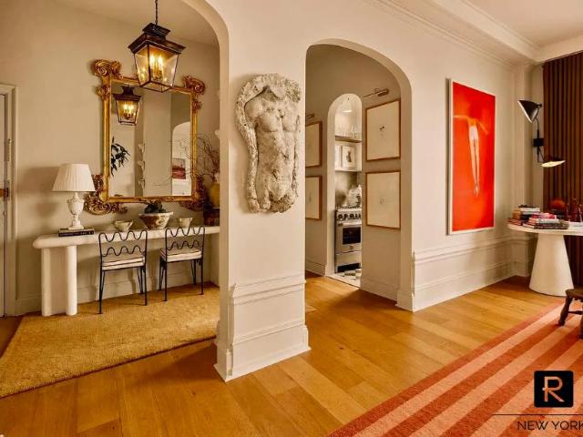 210 Riverside Drive 9 F