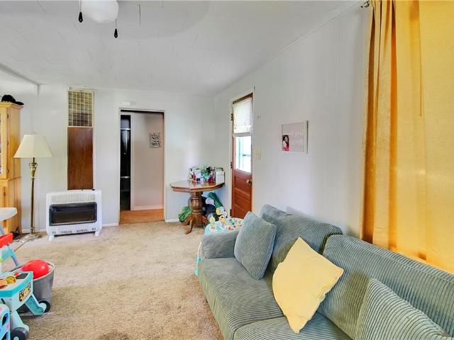 210 W 7th Street
