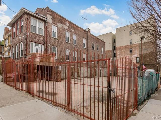 210 W 179th St, Bronx, NY 10453