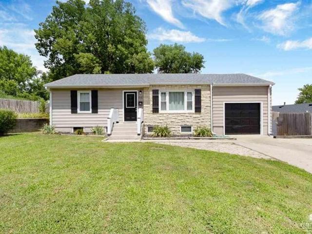 210 W Ash St, Junction City, KS 66441