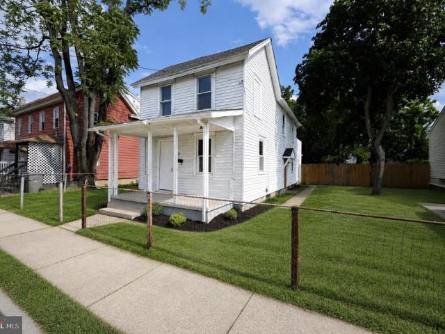 210 W Buck Street