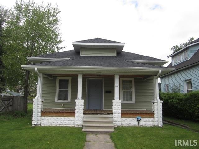 210 W Garfield Ave, Elkhart, IN 46516
