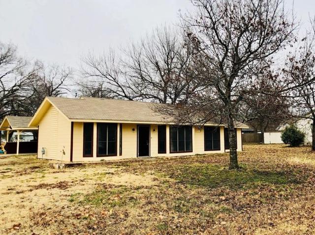 210 W Houston St, Leonard, TX 75452