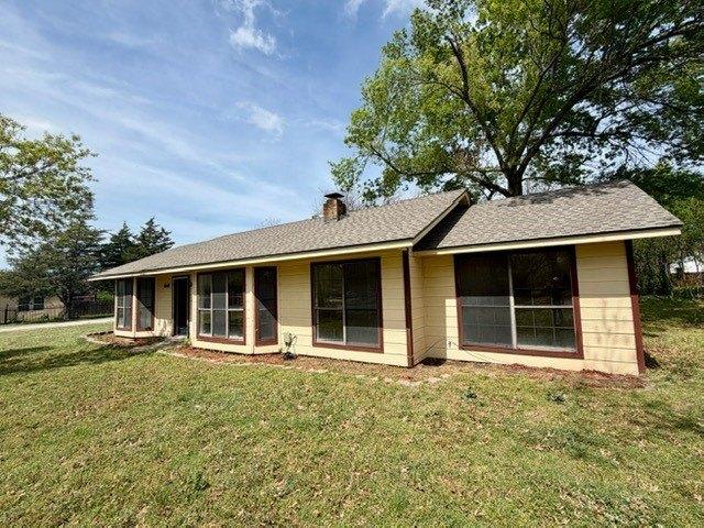 210 W Houston St, Leonard, TX 75452