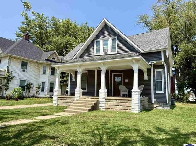 210 W Indiana Ave, Sullivan, IN 47882