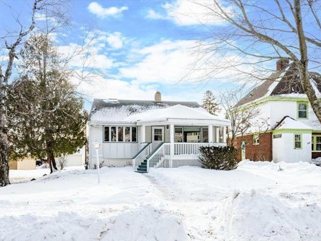 210 W Kent Rd, Duluth, MN 55812