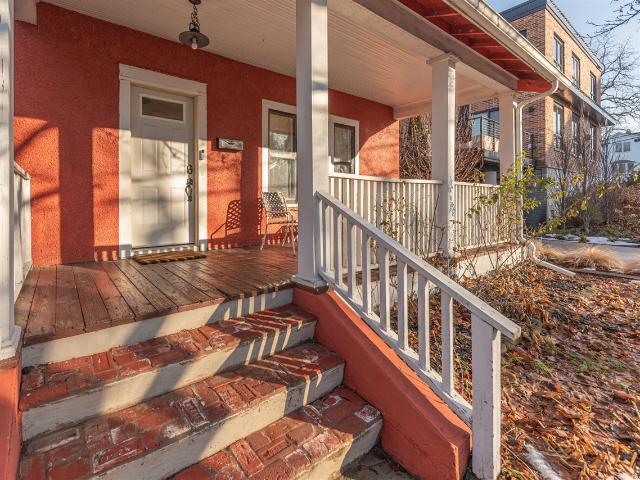 210 W Kingsley Street