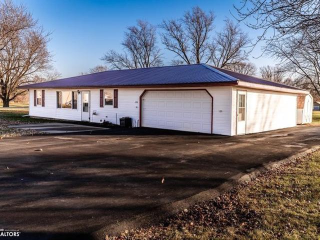 210 W Linn St, Rhodes, IA 50234