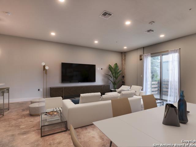 210 W Peden, Unit 125