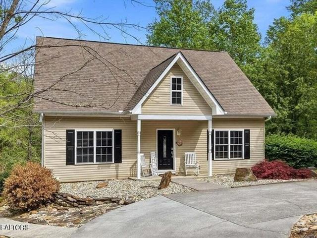 210 Wahuhu Ln, Loudon, TN 37774
