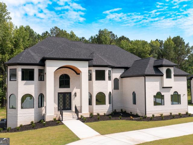 210 Waltham Way