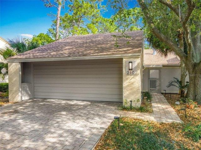 210 Weeping Elm Ln, Longwood, FL 32779