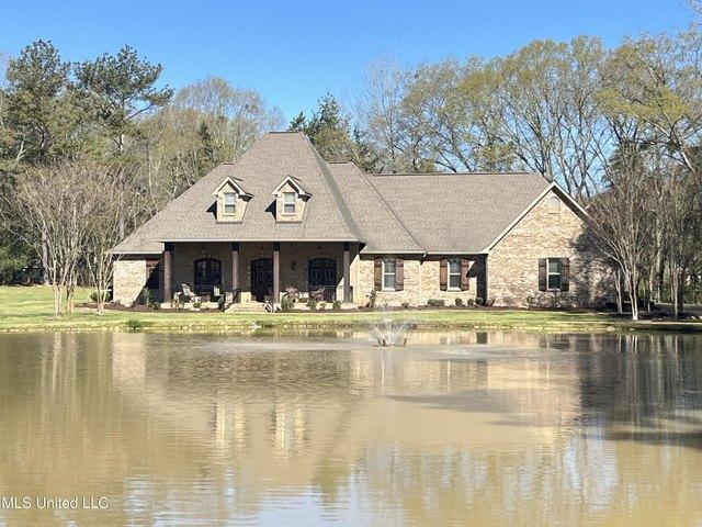 210 White St, Florence, MS 39073