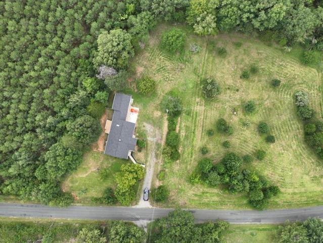 210 Williamstown Rd