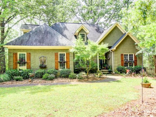 210 Wyonia Way, Fayetteville, GA 30215