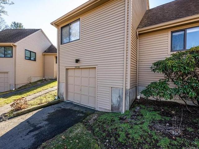 210 Treadwell St #701, Hamden, CT 06517