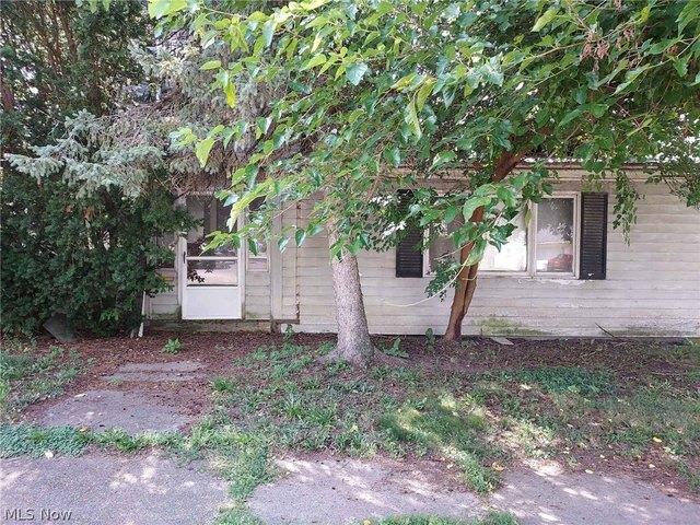 210 Union Ave, Dover, OH 44622