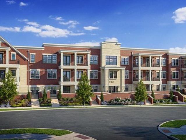 210 Vintage Club Dr Unit 202, Cincinnati, OH 45249