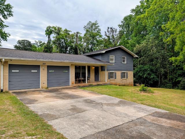 210 Yellowleaf Dr