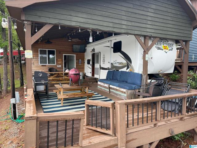 21143 Highway 431
