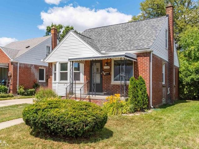 21149 Sunnydale St, Saint Clair Shores, MI 48081